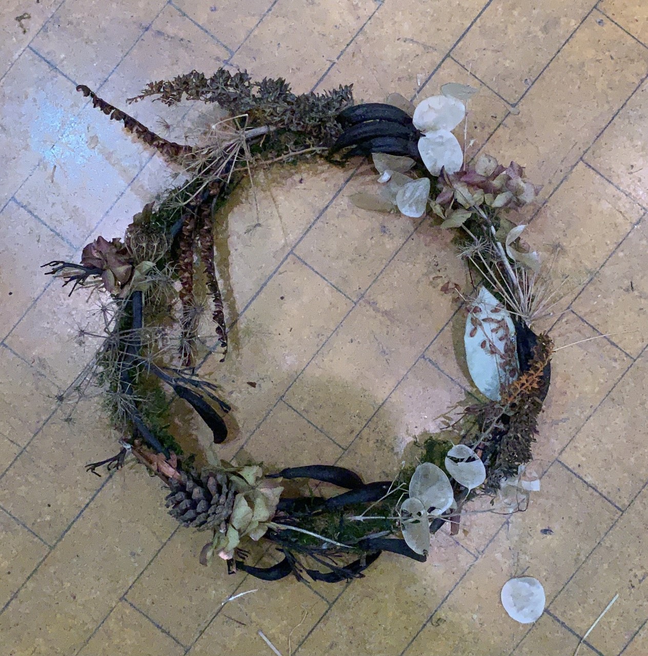 Autumn wreath making workshop | art workshops and creative parties